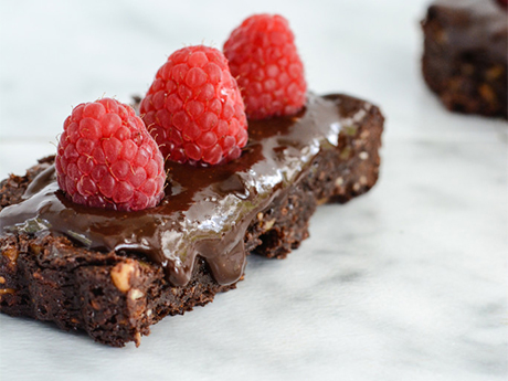 Recipe: Chocolate Walnut Tart with Raspberries