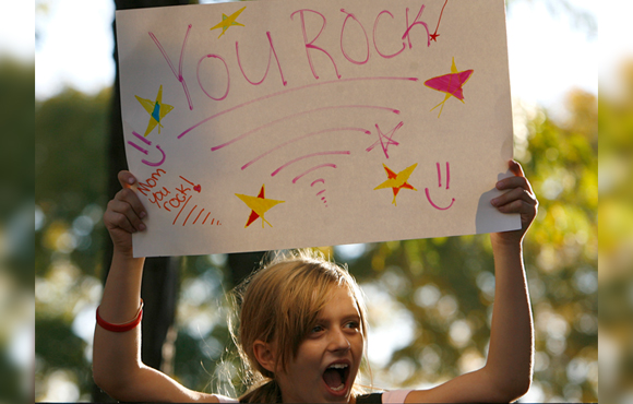 25 Funny Signs to Keep You Inspired and Laughing at Your Next Race