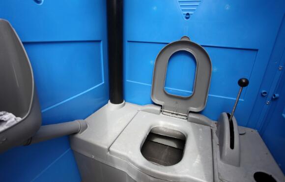 The 8 Most Embarrassing Running Scenarios