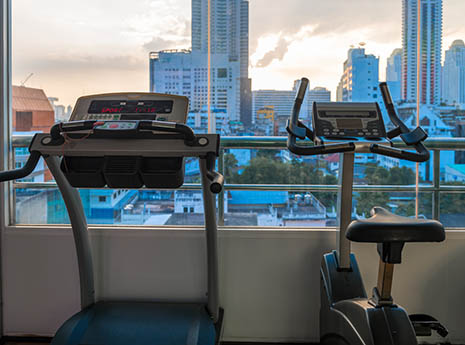 How to Train for a Triathlon While Traveling